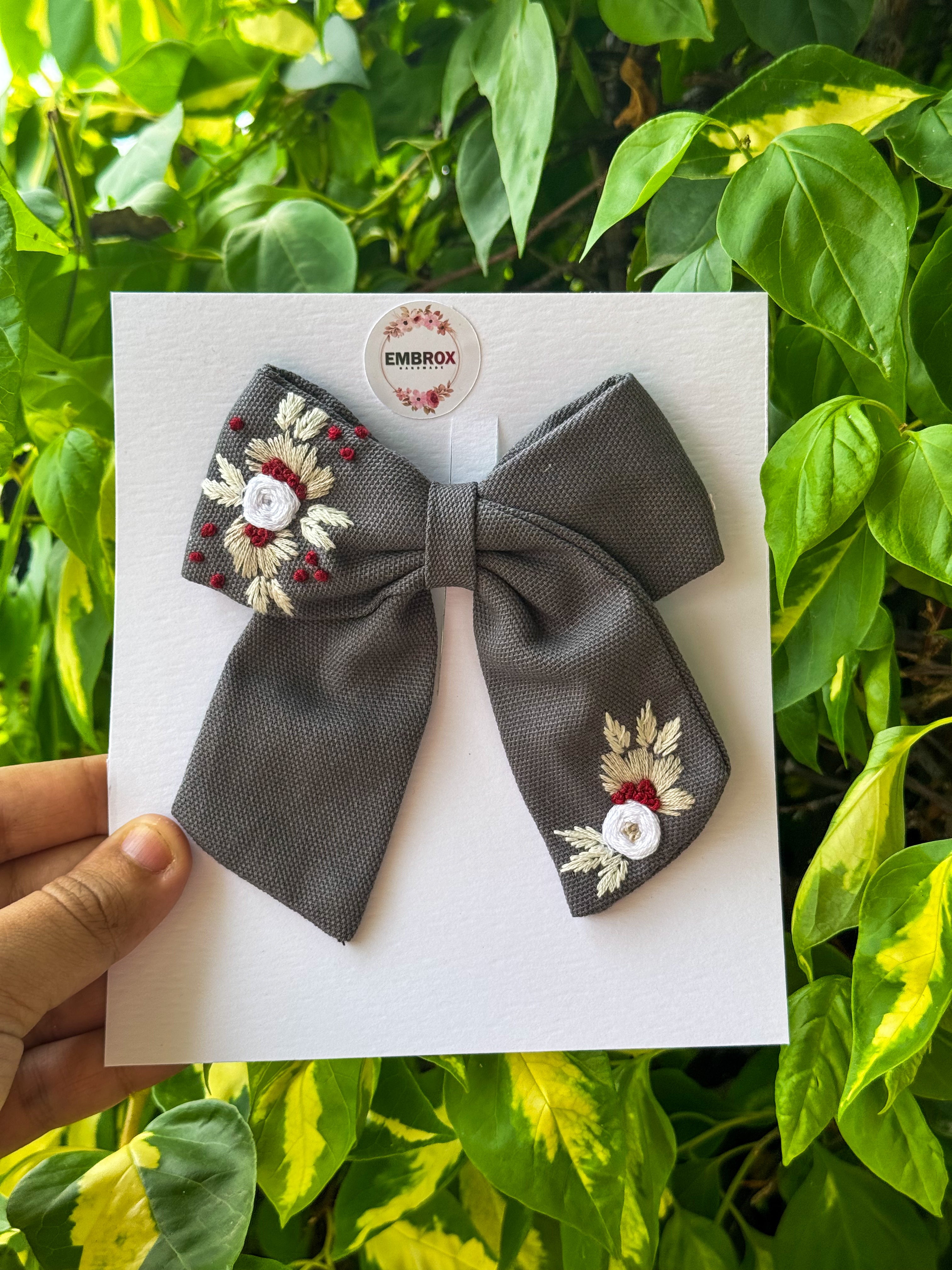 Ashwood Embroidered Bow – Embrox